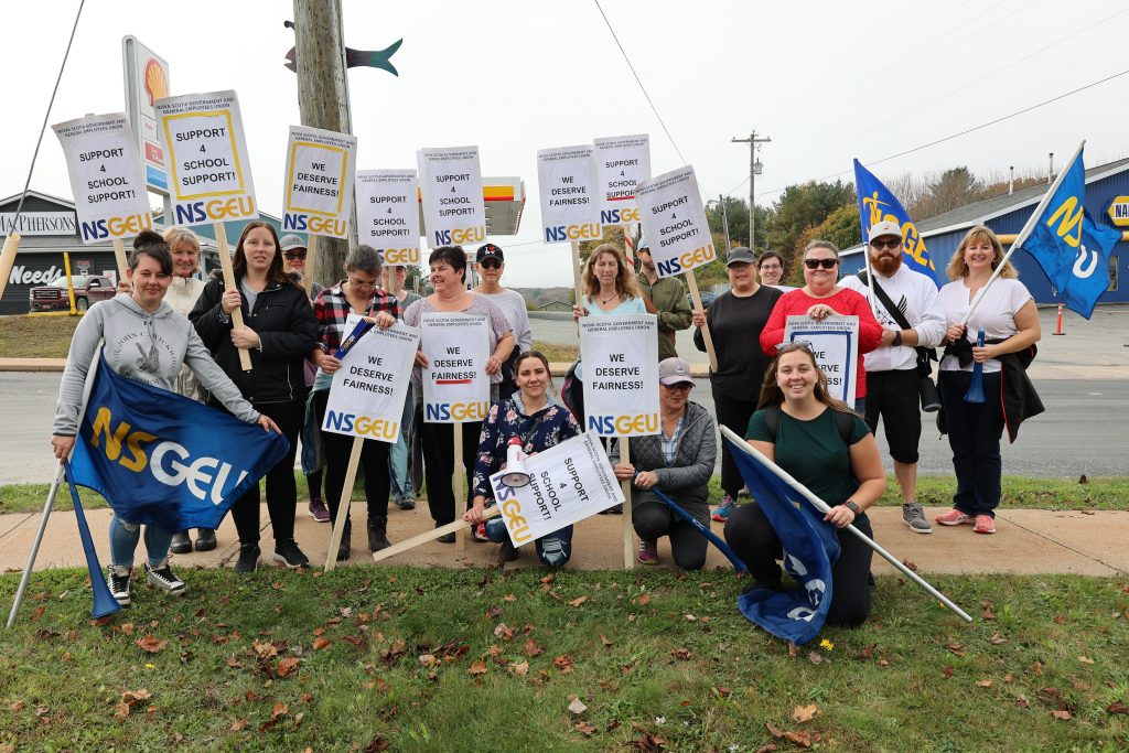 Rally to Support School Support Workers - NSGEU